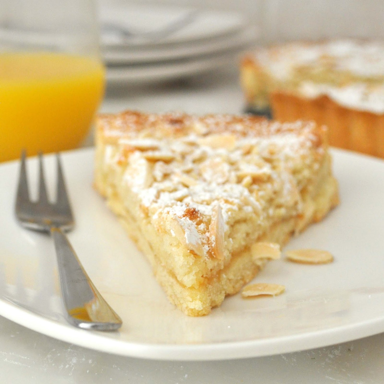 Cooking with Manuela: Almond Tart