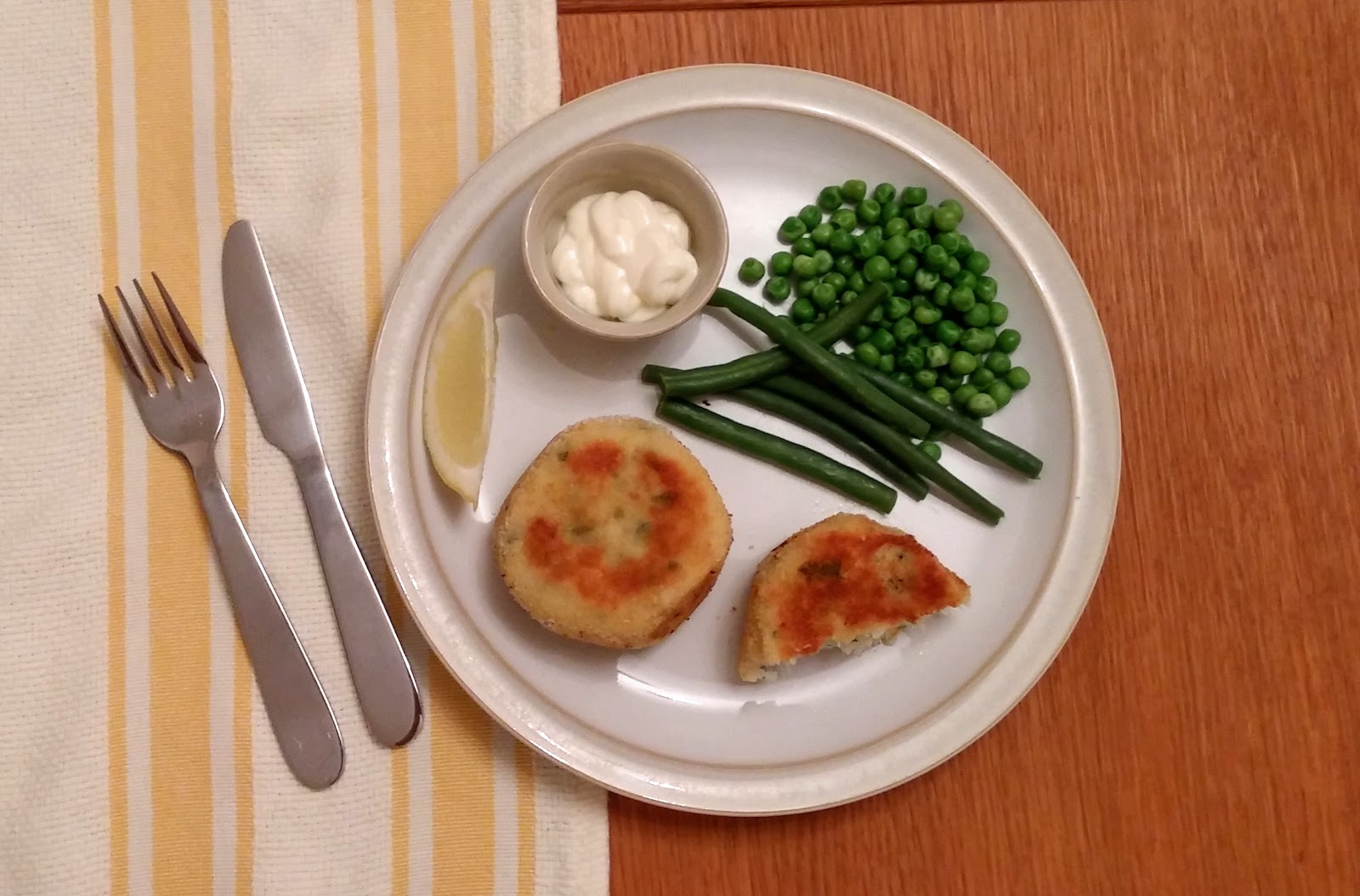 Feeding Us Four: CLASSIC FISH CAKES