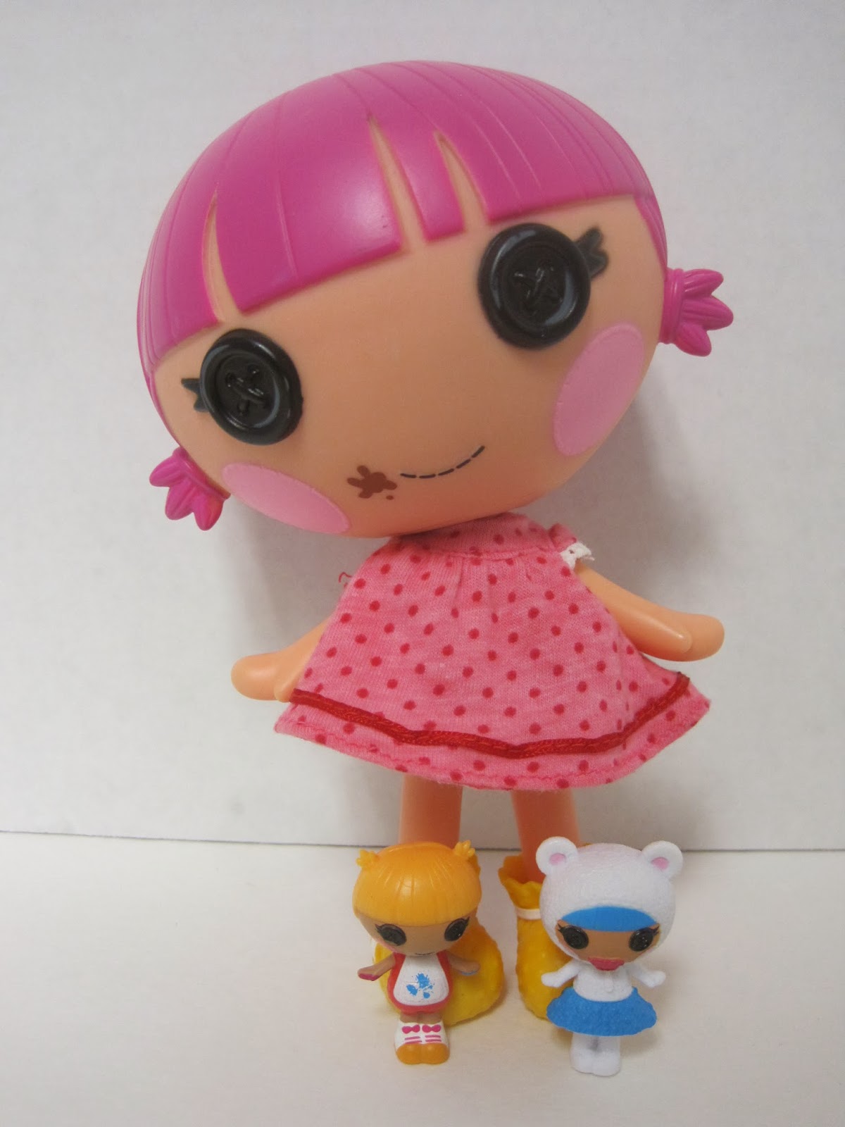 Never Grow Up: A Mom's Guide to Dolls and More: Lala-Pony-Palooza Month ...