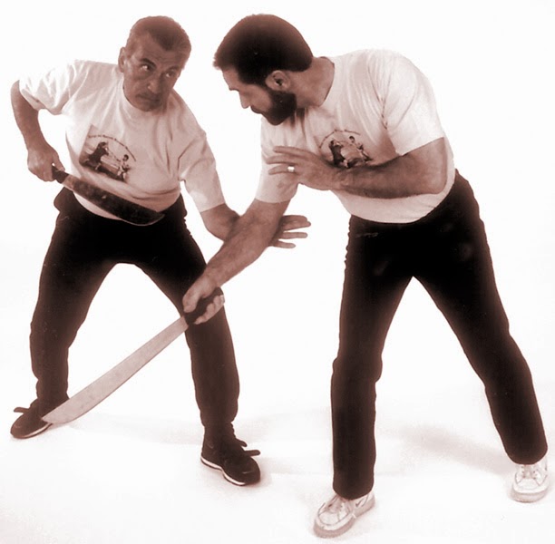 Sanjal Uiam: Juego del garrote / Garrote larense