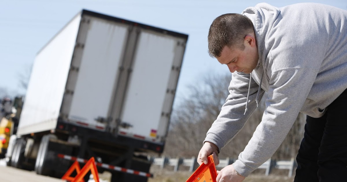 How to Handle a Truck Breakdown?