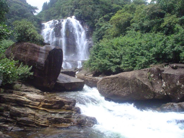 Safari Sri Lanka: Galaboda Waterfall - Sri Lanka