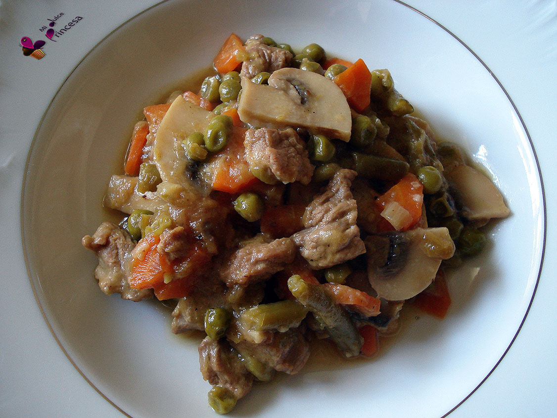 MI DULCE PRINCESA: RAGÚ DE CERDO CON VERDURAS