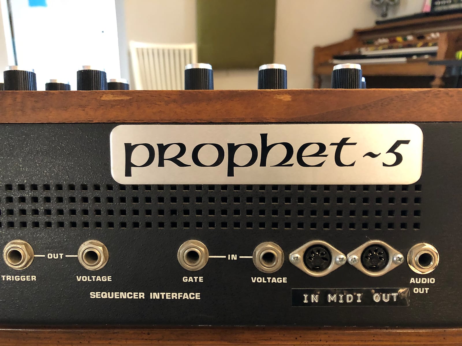 MATRIXSYNTH: Sequential Circuits Prophet 5 Rev 3 w MIDI + Case SN 5760 ...