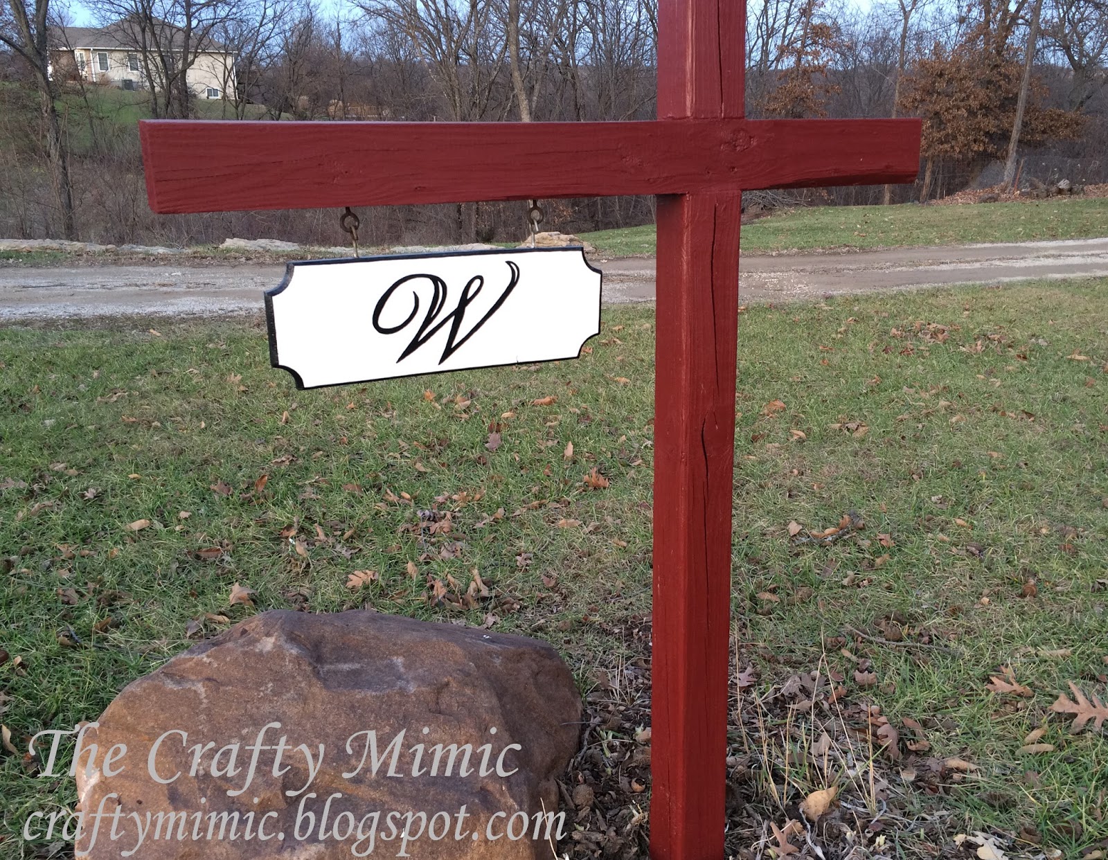 The Crafty Mimic: Monogrammed Address Sign