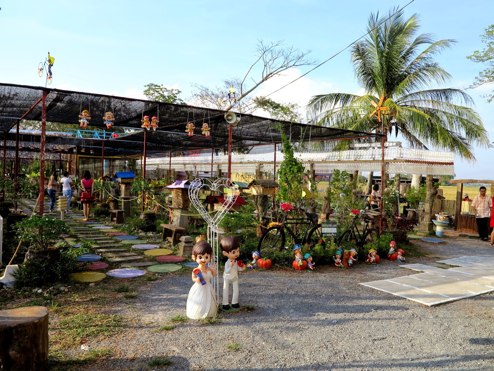 Ngobu Klanceng: Mengenal Lebah Madu Klanceng Trigona