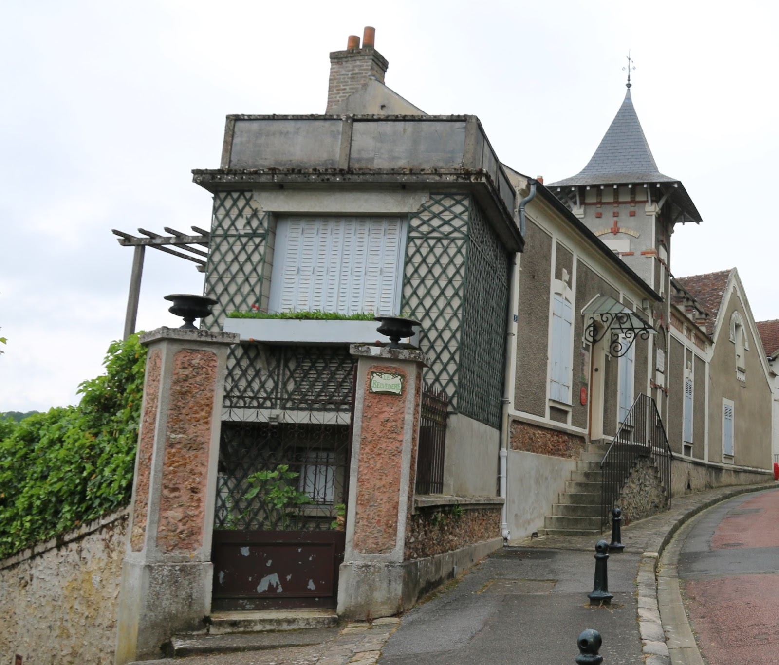 Widok z paryskiego okna: Dotknąć klawiatury Maurice'a Ravela...