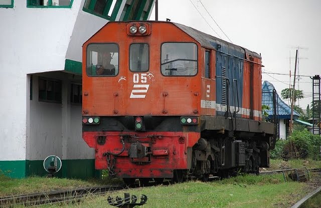 Arsip 76R: Lokomotif Disel Indonesia