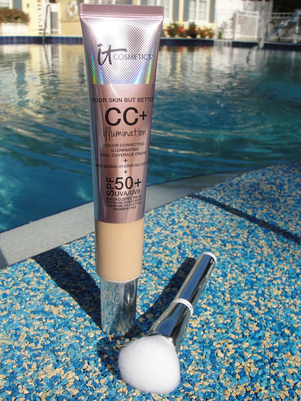 It Cosmetics Cc Illumination Cream And Heavenly Skin Brush Review