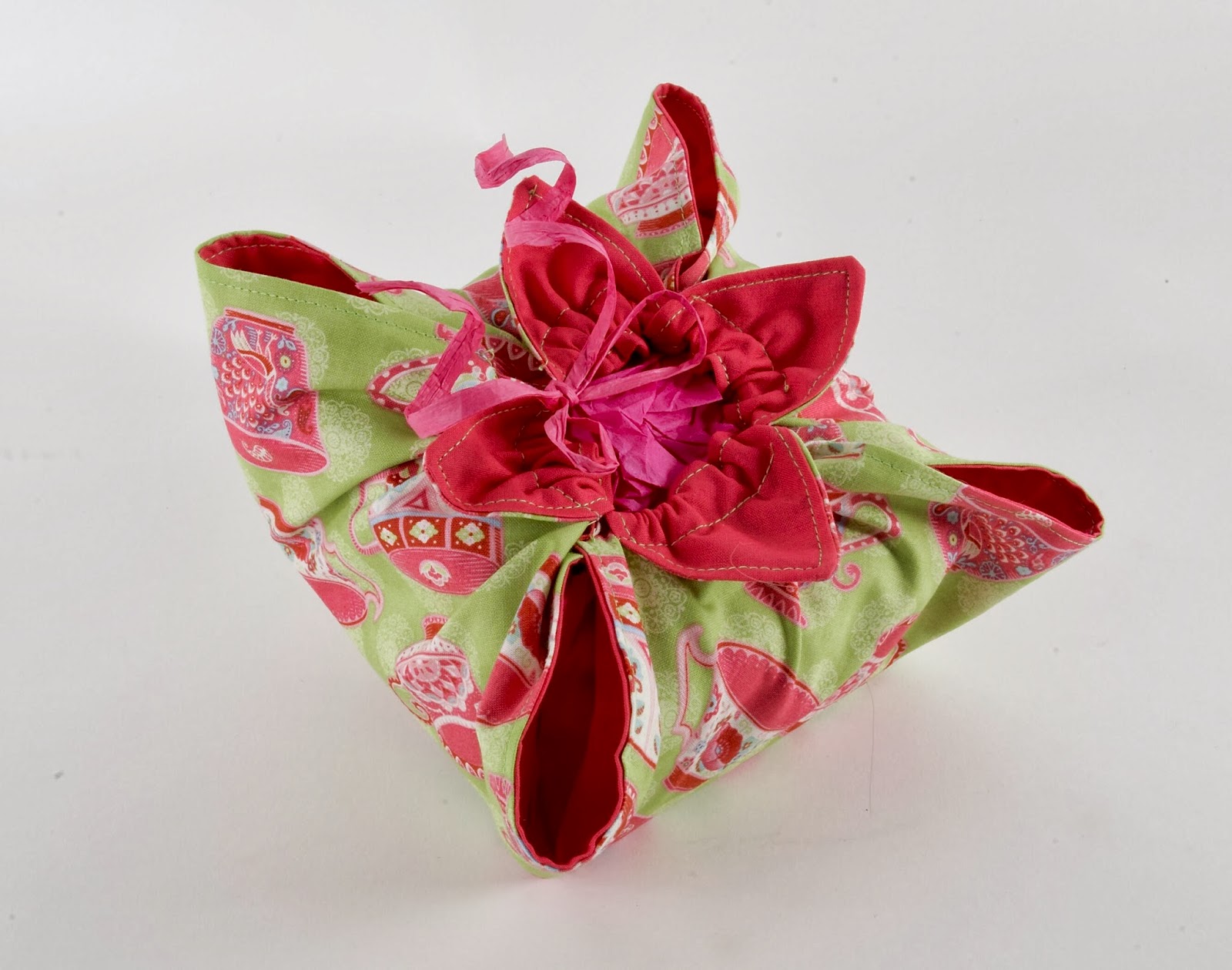 Sew What? by Debbie Shore: Fabric gift wrap