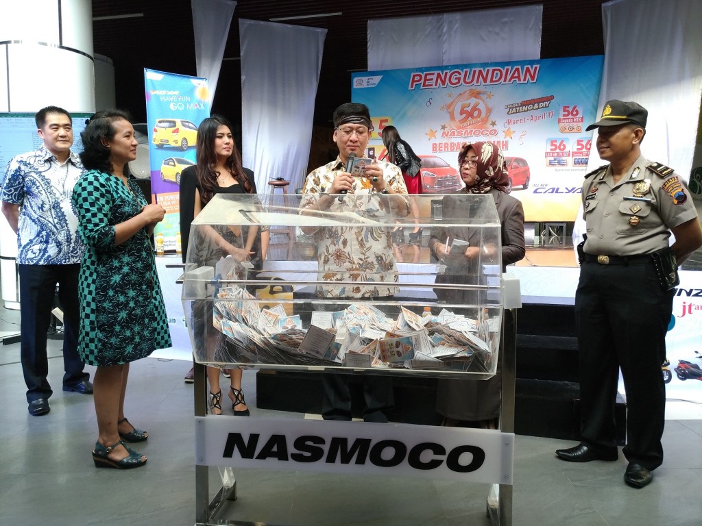2 Customer Nasmoco Jogja Menangkan Undian Mobil 56th Nasmoco | NASMOCO ...