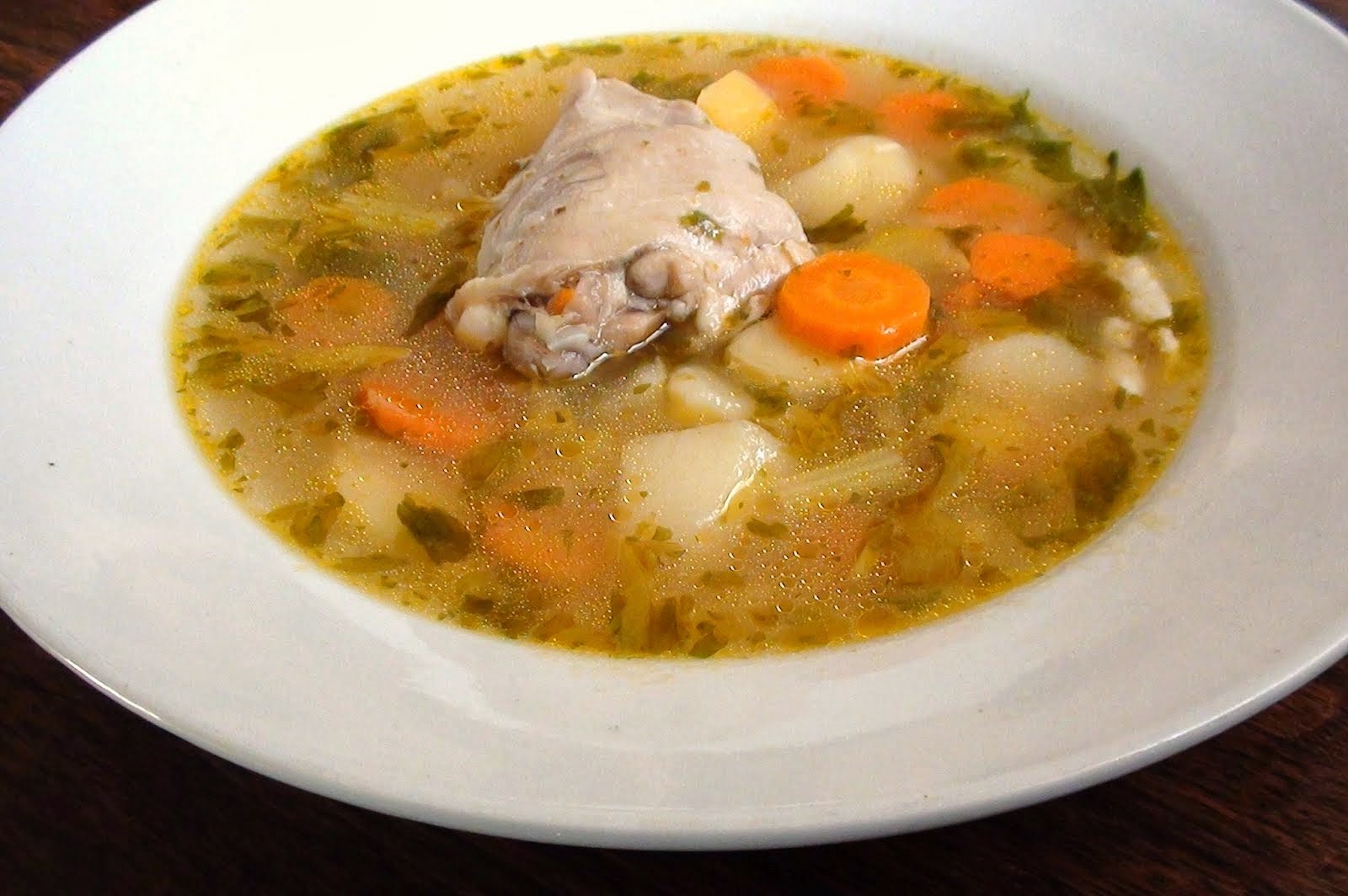 zsuzsa is in the kitchen: CHICKEN RAGU SOUP - CSIRKE RAGULEVES