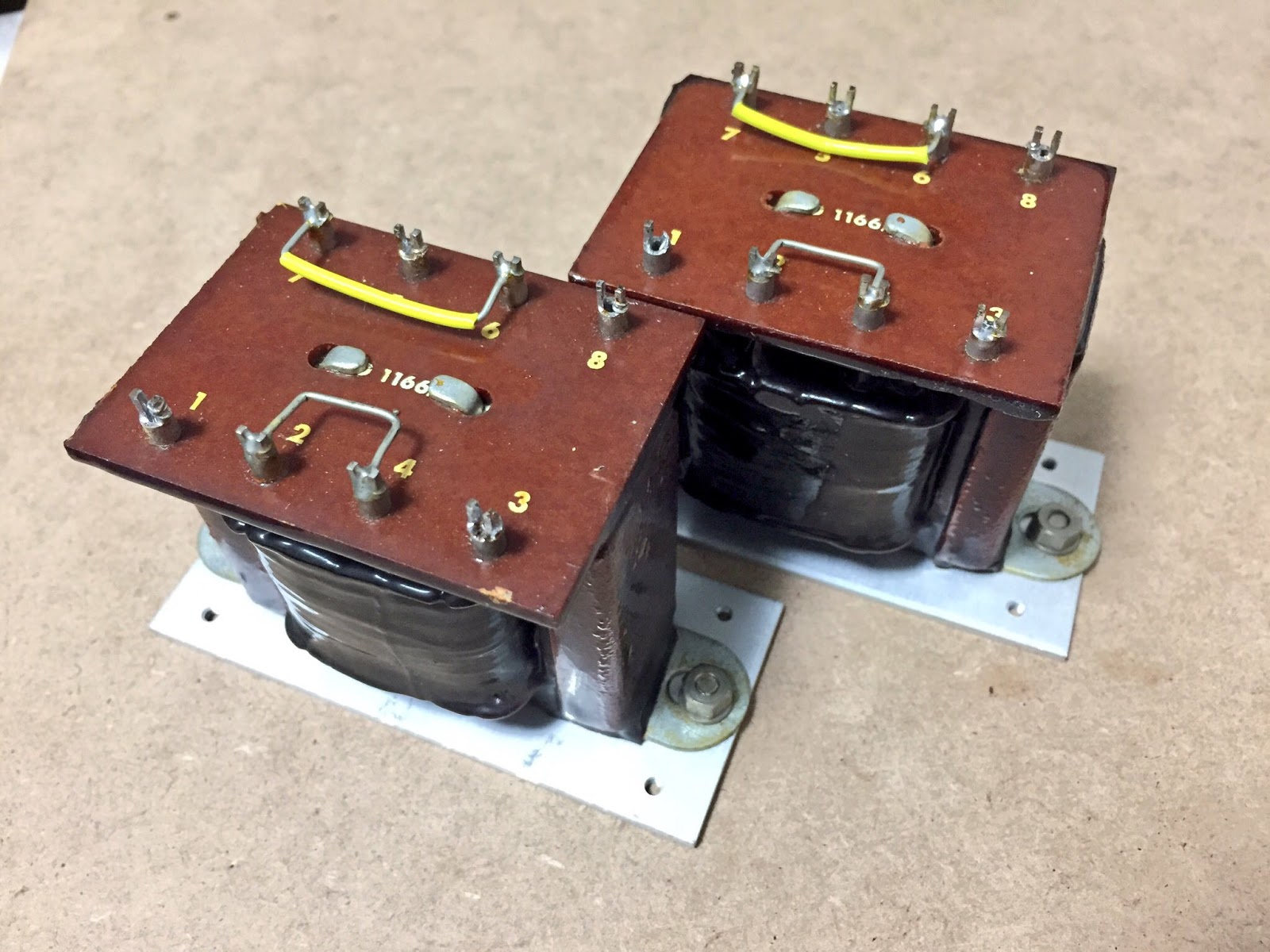 Floatia Designs: Neveのアウトプットトランス その1