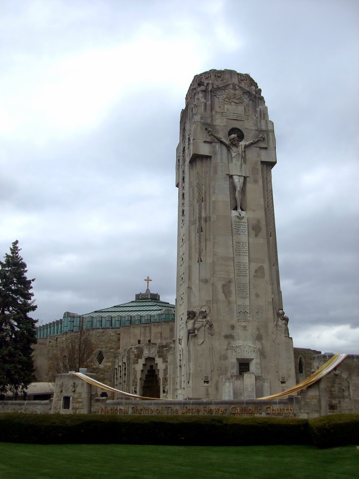 Detroit Church Blog: National Shrine of the Little Flower Basilica