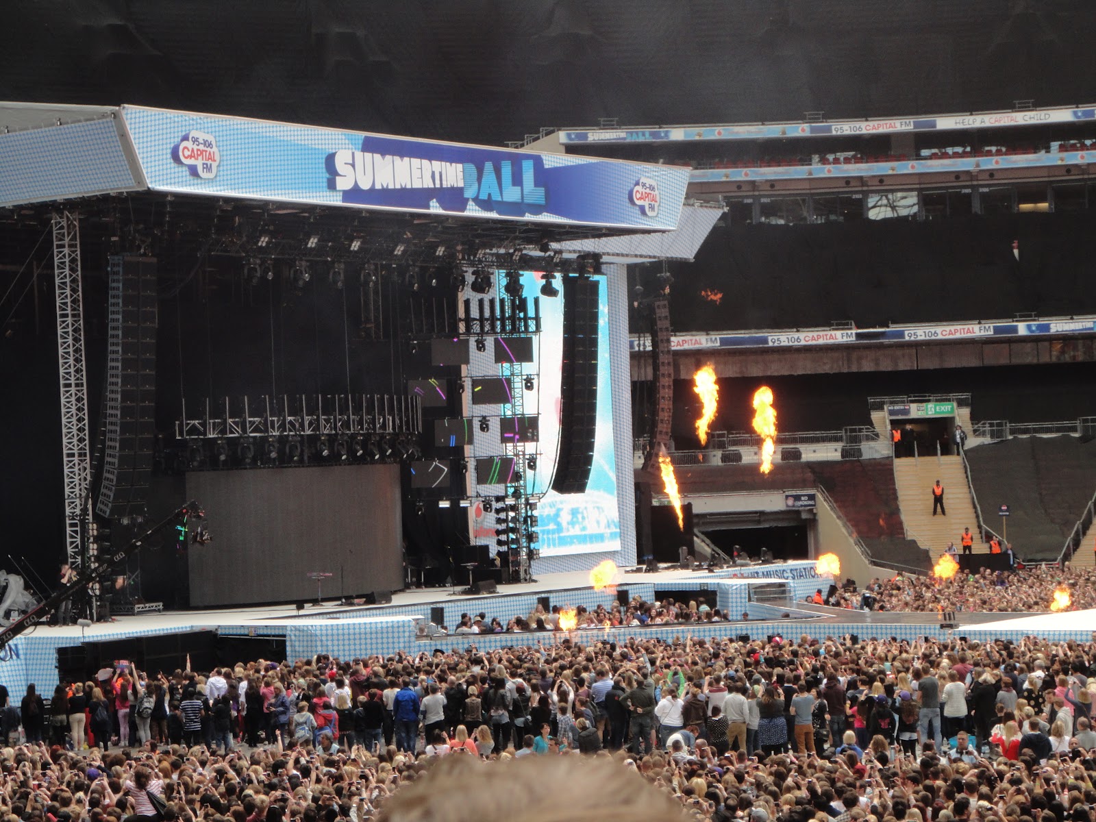 Emillie's World...: Music Bit - Summer Time Ball