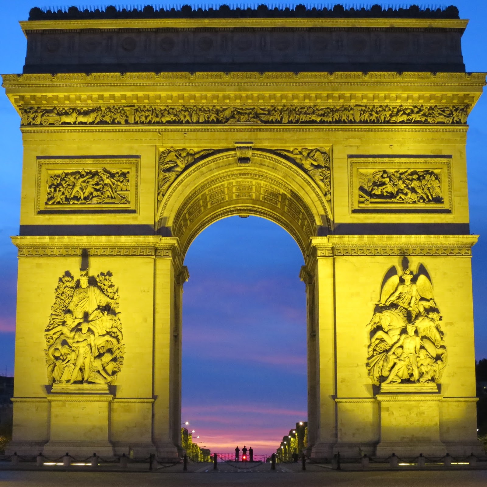 Rues de Paradis: The Extraordinary Colors of Paris France this Morning