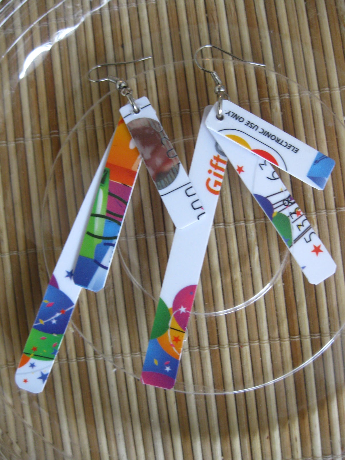lila365idees: ΣΚΟΥΛΑΡΙΚΙΑ ΑΠΟ ΚΑΡΤΑ (EARRINGS BY CARD)