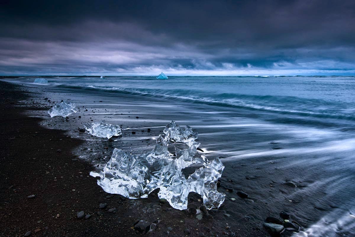 The Amazing Views of Iceland Stunn- Captured by Jerome Berbigier - worl ...