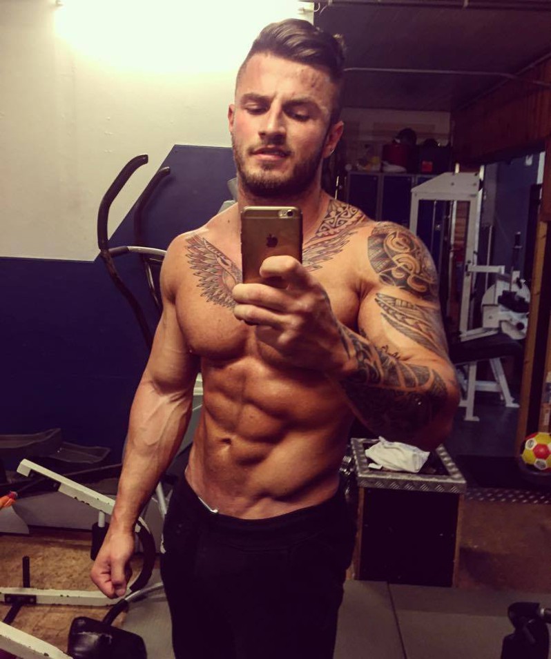 Balkan Power Erko Jun - Selfie Gallery