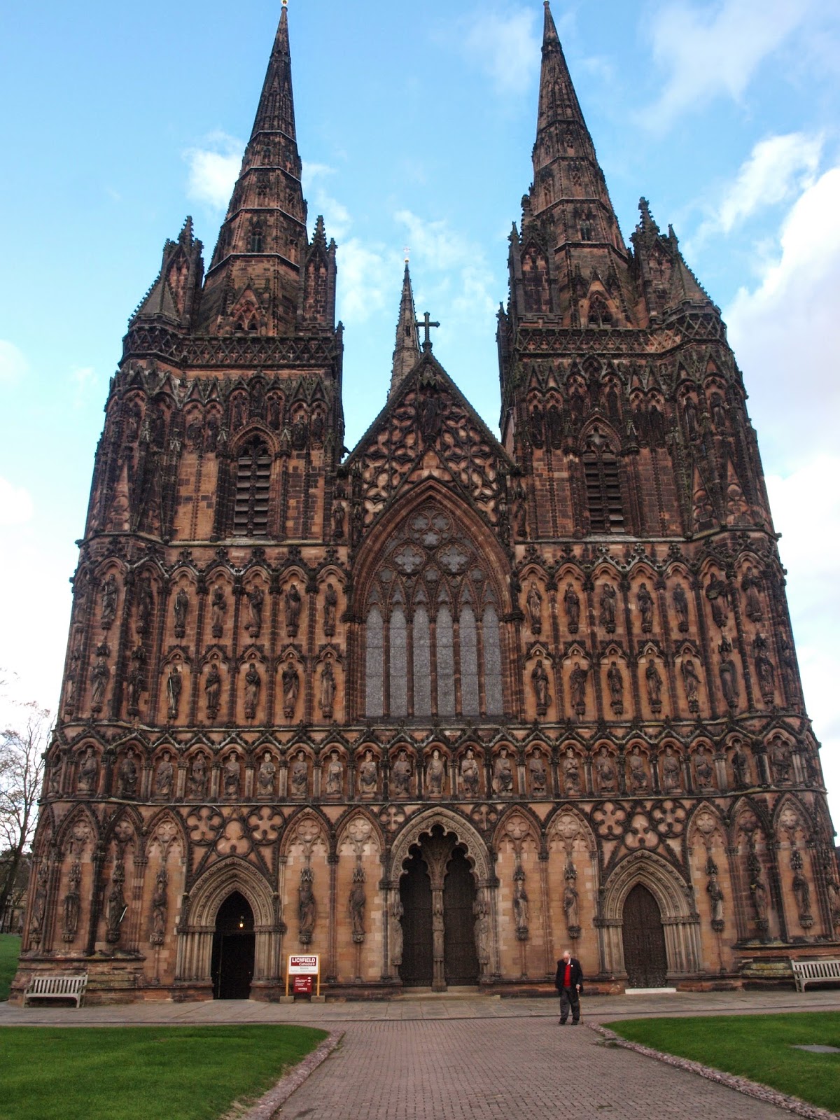 Ragged Robin's Nature Notes: Brief Visit to a Gothic Cathedral