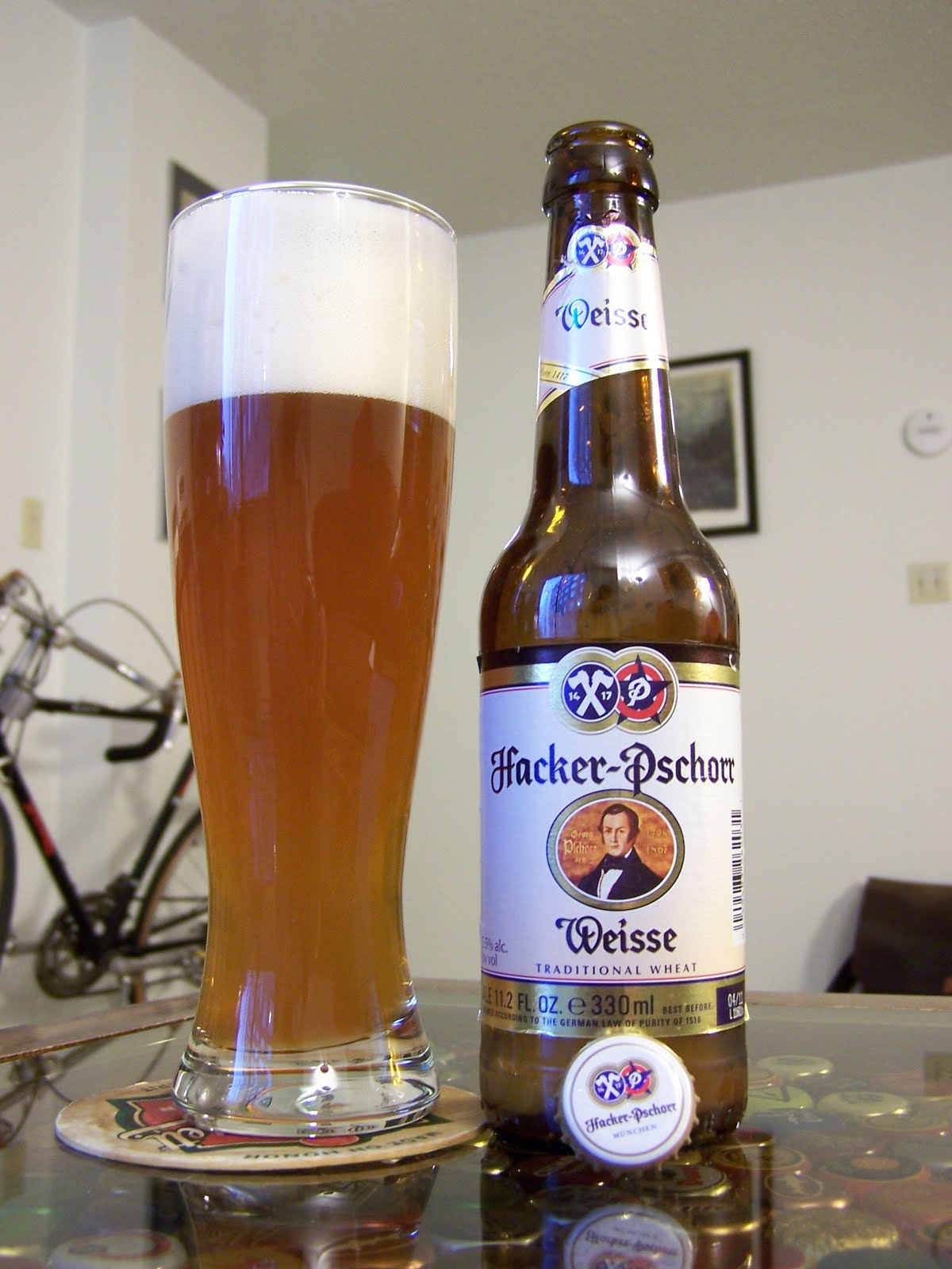 Musings on Beer: Hacker-Pschorr Bräu - Hefe Weisse Natürtrub