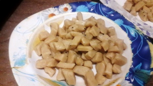 Crispy Khajoor Recipe - Yummy Traditional