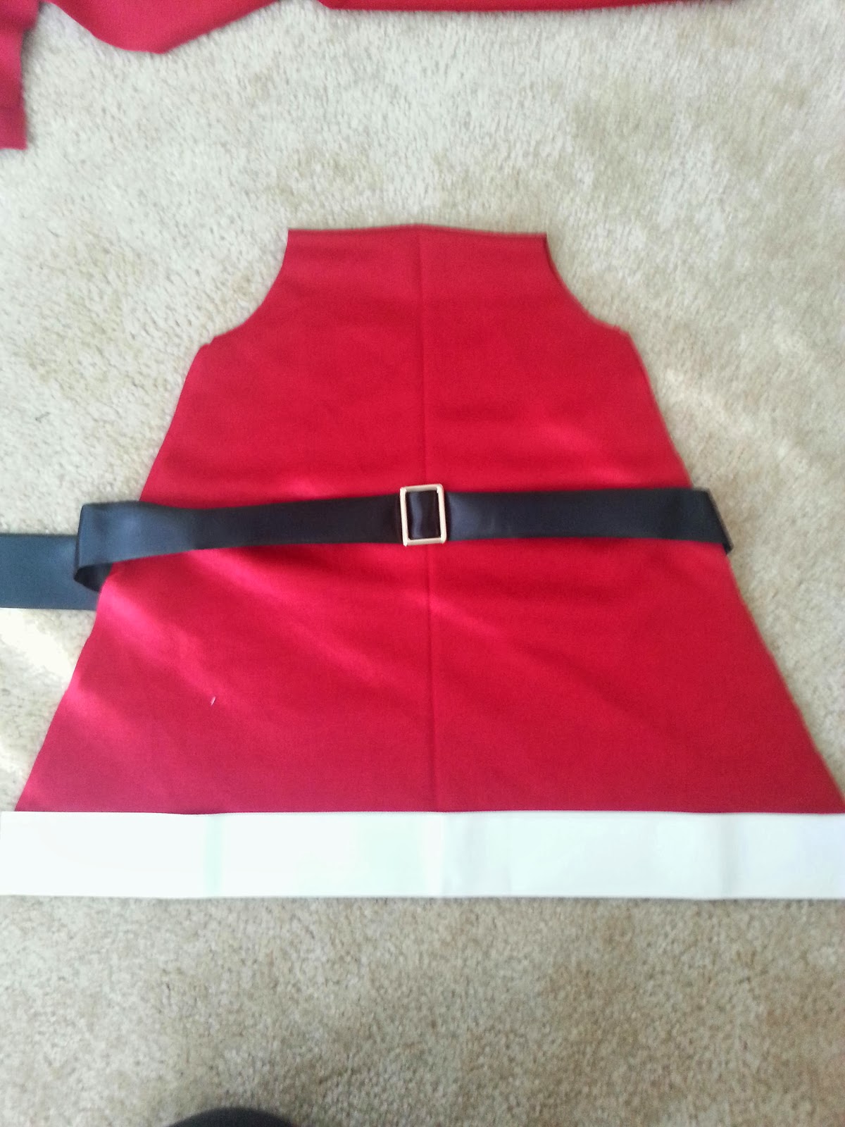 Life with my 3 Js: DIY: Christmas/Santa dresses
