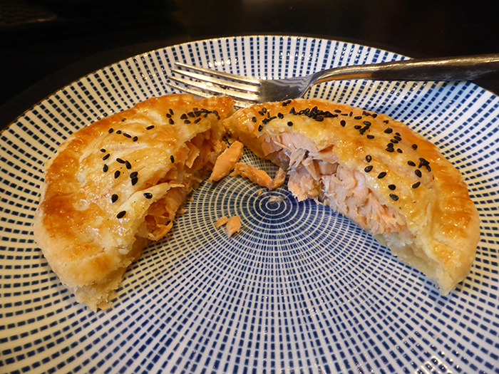 AAA ACCADEMIA AFFAMATI AFFANNATI: Pirozhki di salmone