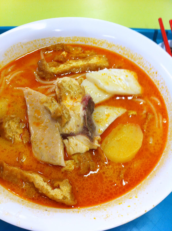 Ah Heng Curry Chicken Bee Hoon Mee (Hong Lim) ~ rolling writes
