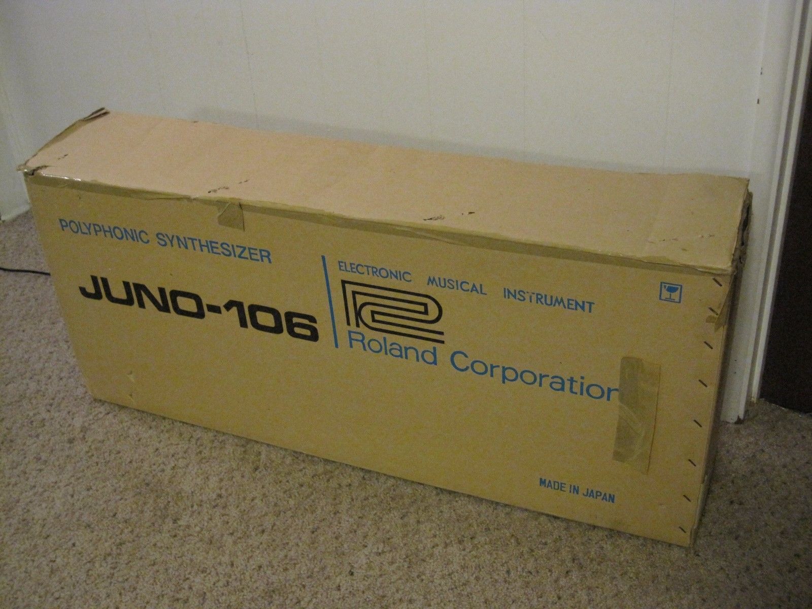 MATRIXSYNTH: ROLAND JUNO 106 SN 511749 with Original Box