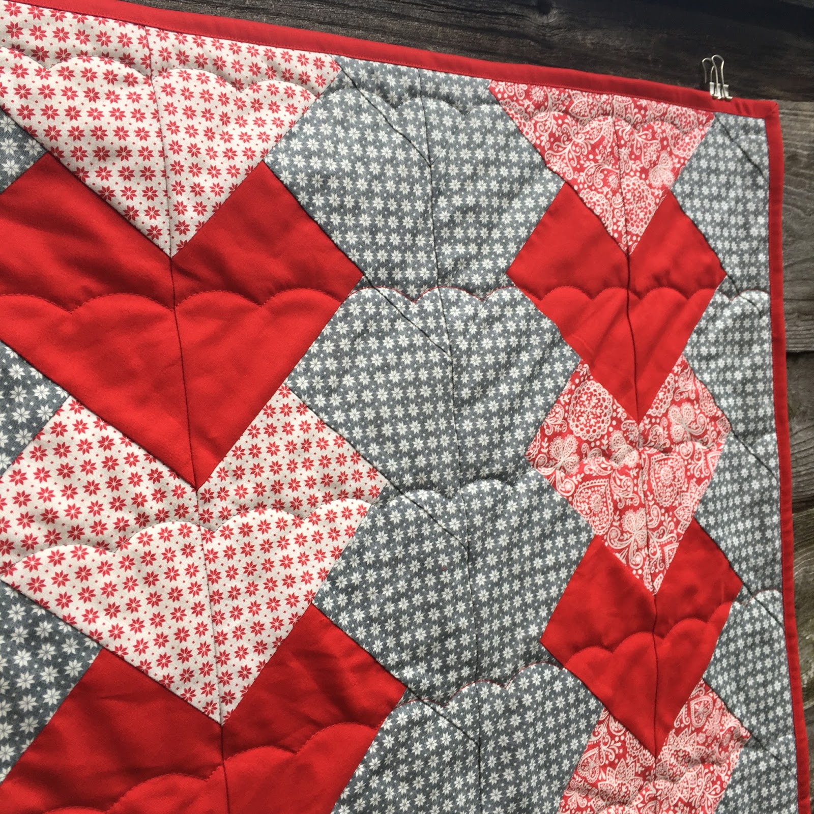 braid quilt and colour wheel (sort of!) / CHARM ABOUT YOU