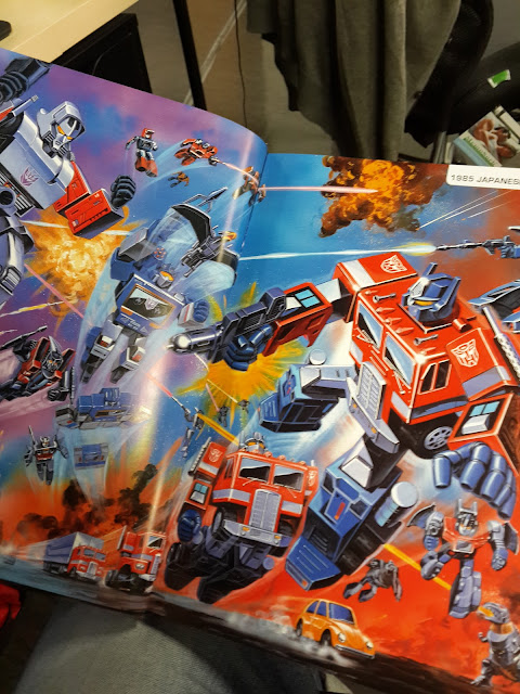 Transformers Legacy: The Art of Transformers Packaging