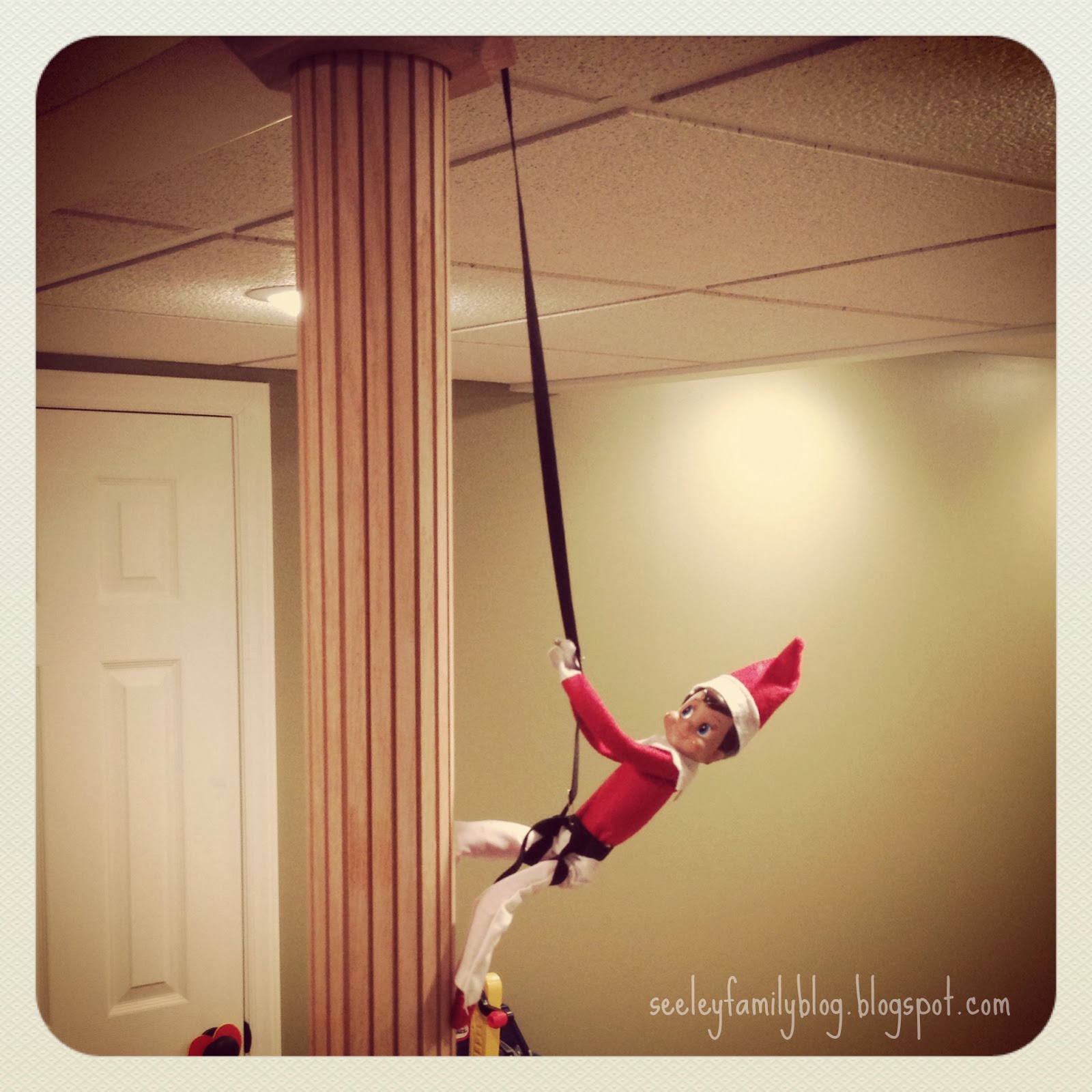 more than 9 to 5...my life as "Mom": the elf