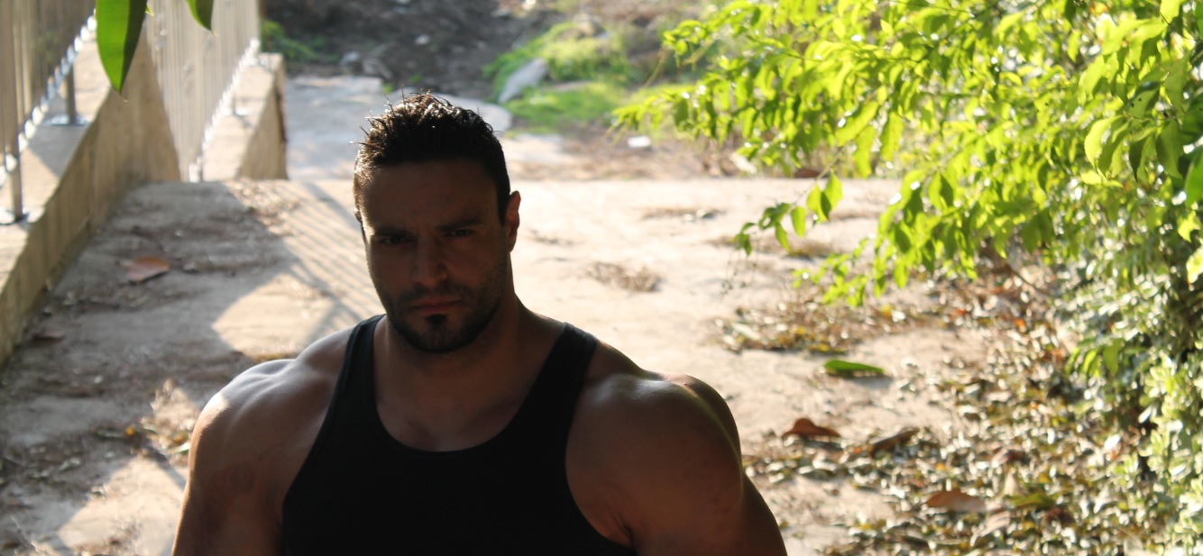 Muscle Lover: August 2016