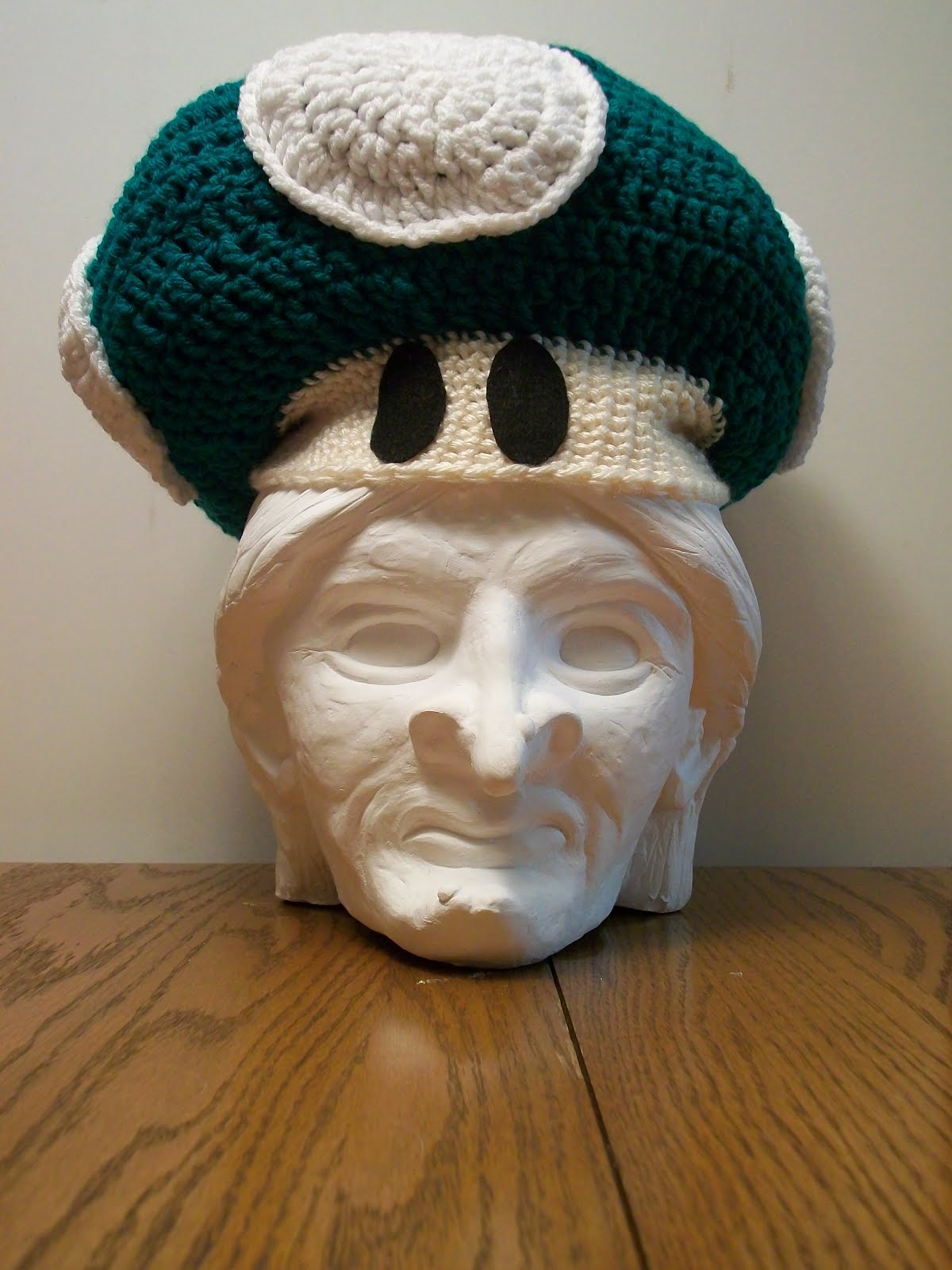Catty Crochet: Super Mario Toad Mushroom Hat
