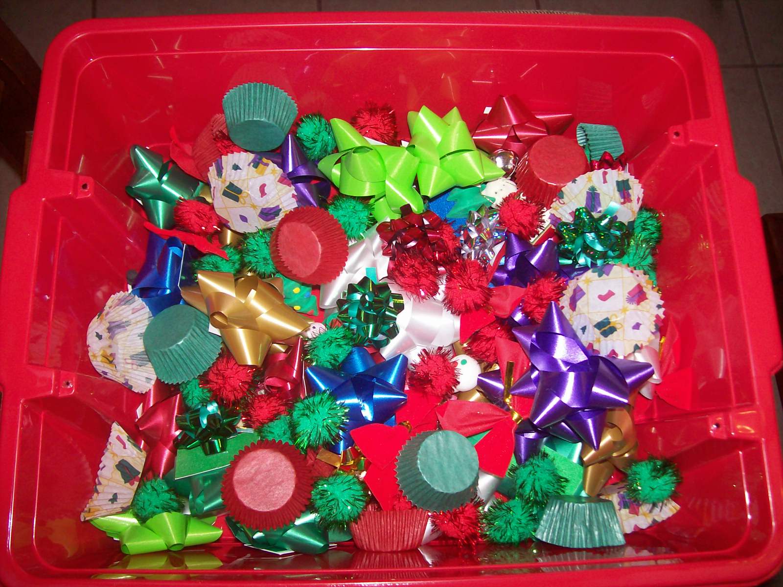 Teaching My Blessings: Christmas Sensory Bin