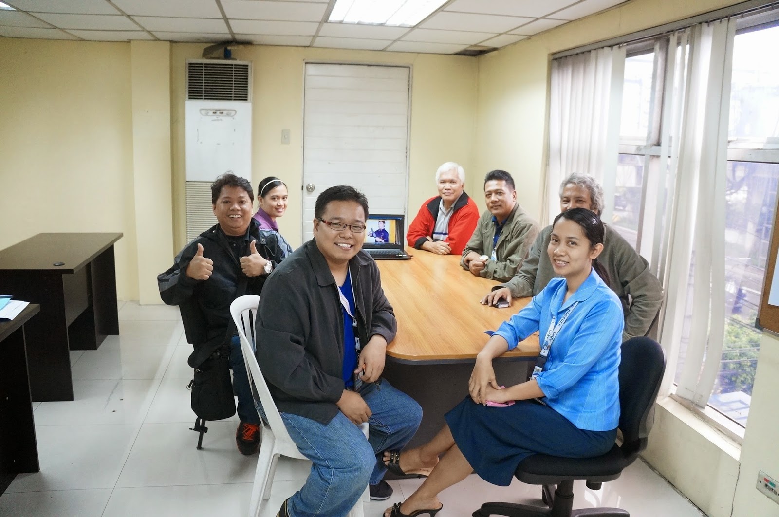 Wazzup Pilipinas on UNTV: An Awesome Fusion of Television and Online ...