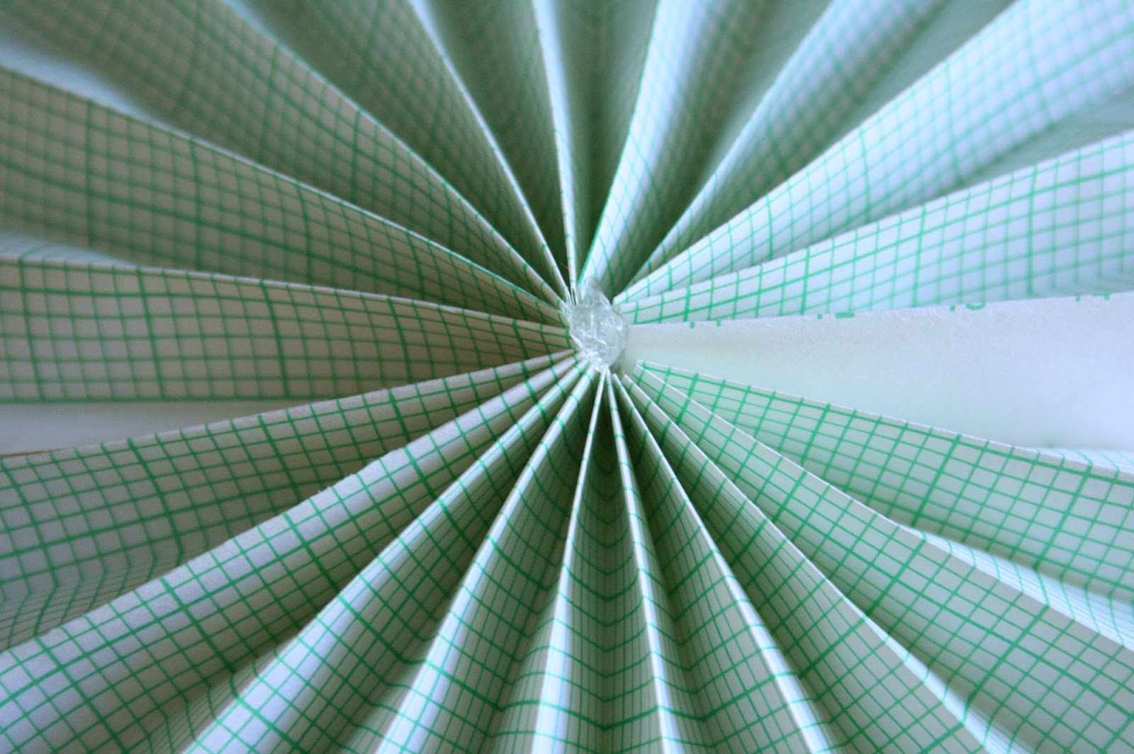 The Creative Place: DIY :: Paper Flower Wheels