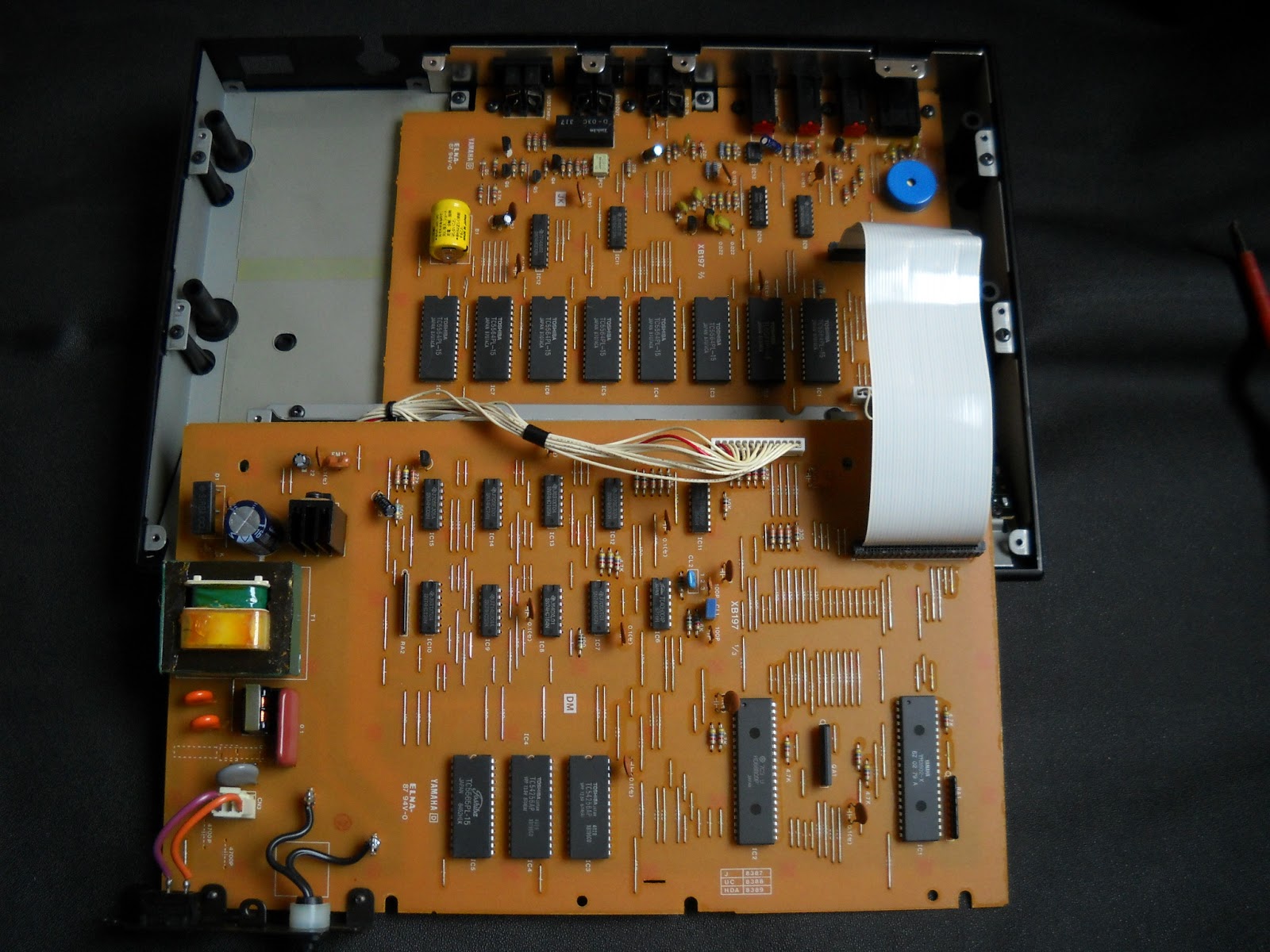 YAMAHA QX5 の内部写真