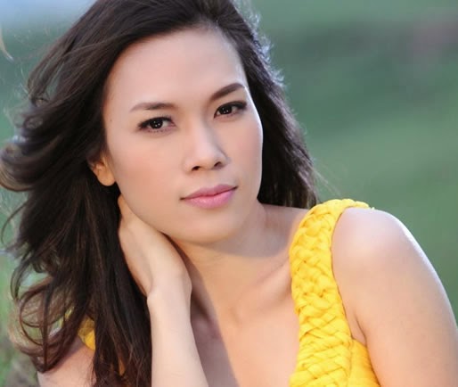 Top 10 Most Beautiful Vietnamese Singers