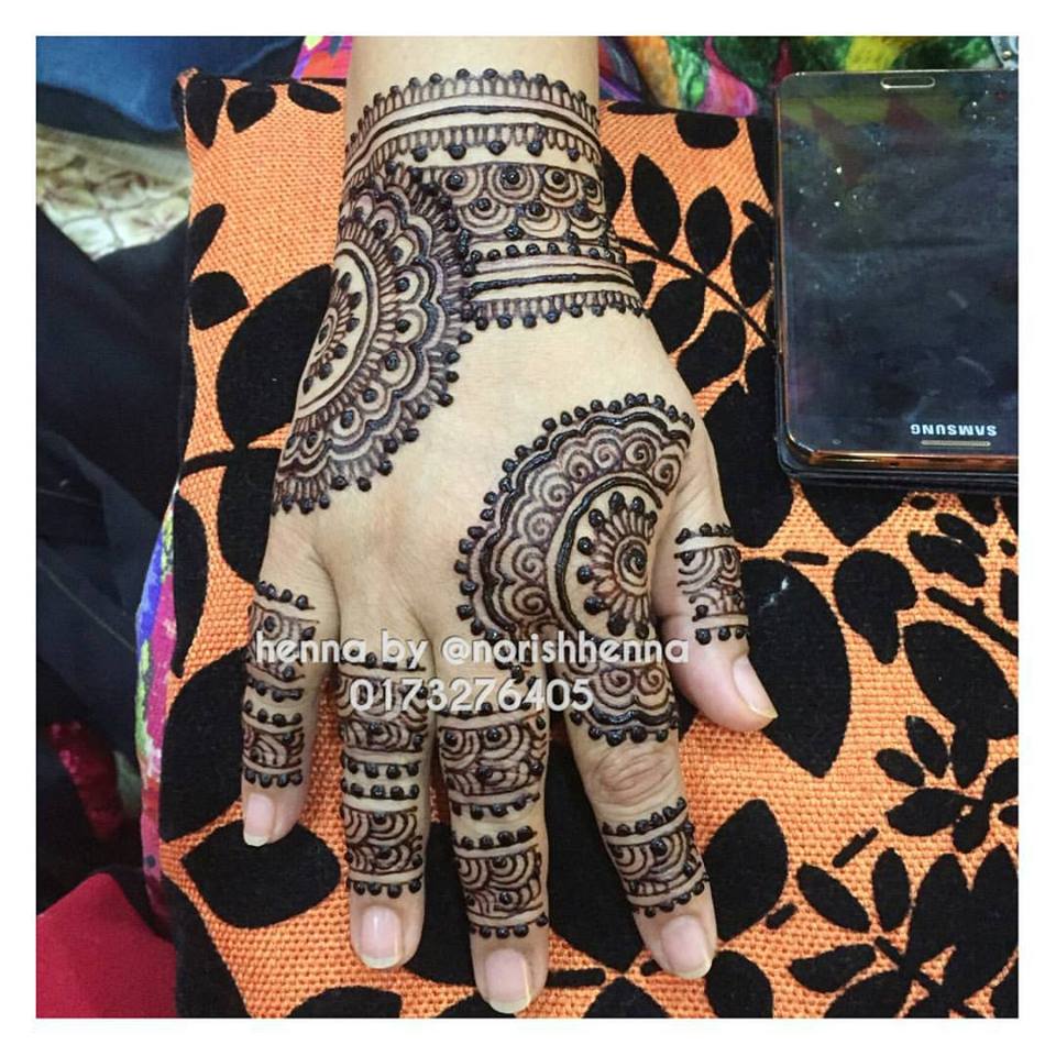 PERKHIDMATAN UKIRAN INAI PENGANTIN: Corak Inai di Tangan 2016