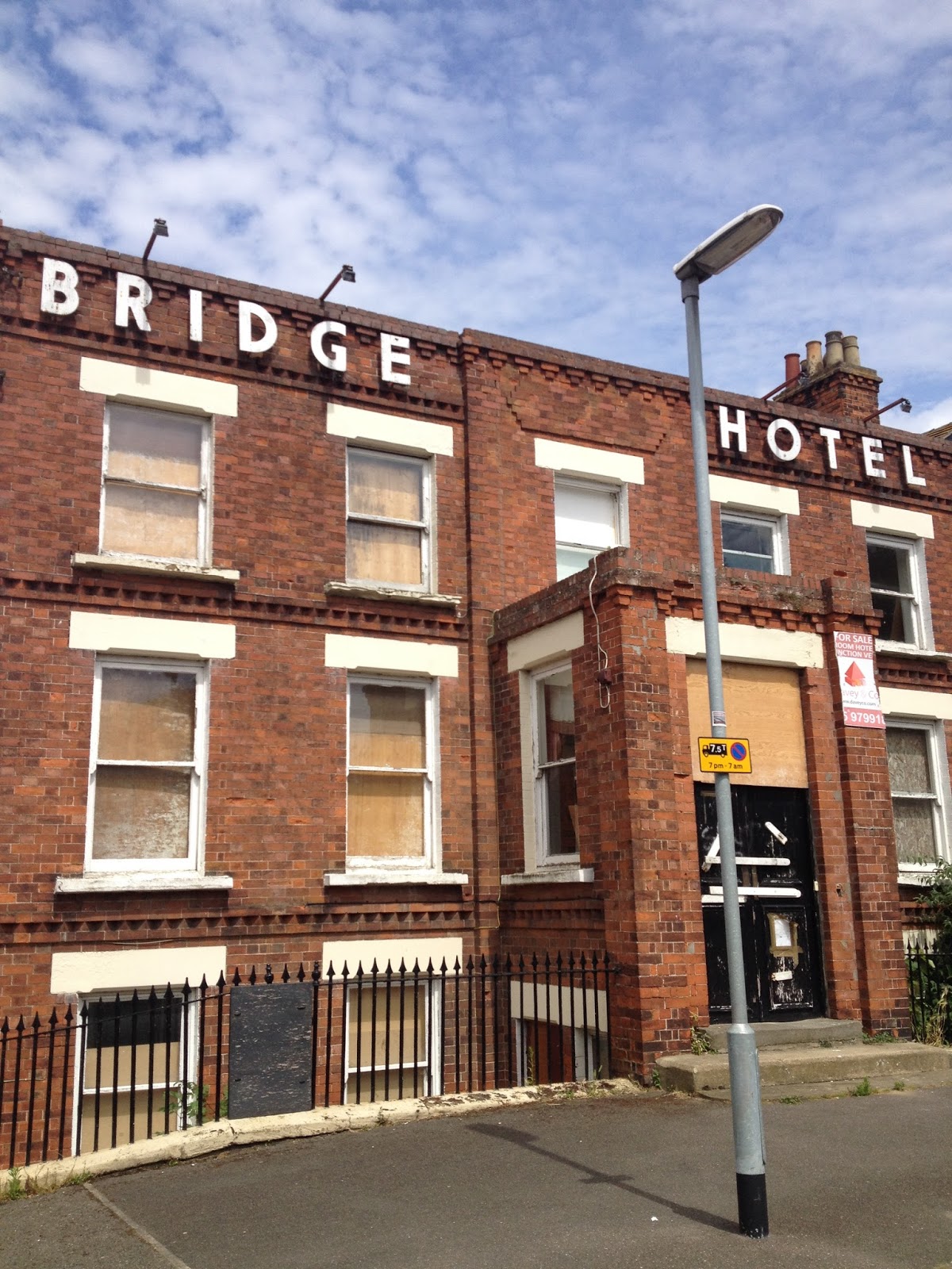 Biblical Meat: the Last Photos Taken of The Sutton Bridge Bridge Hotel ...