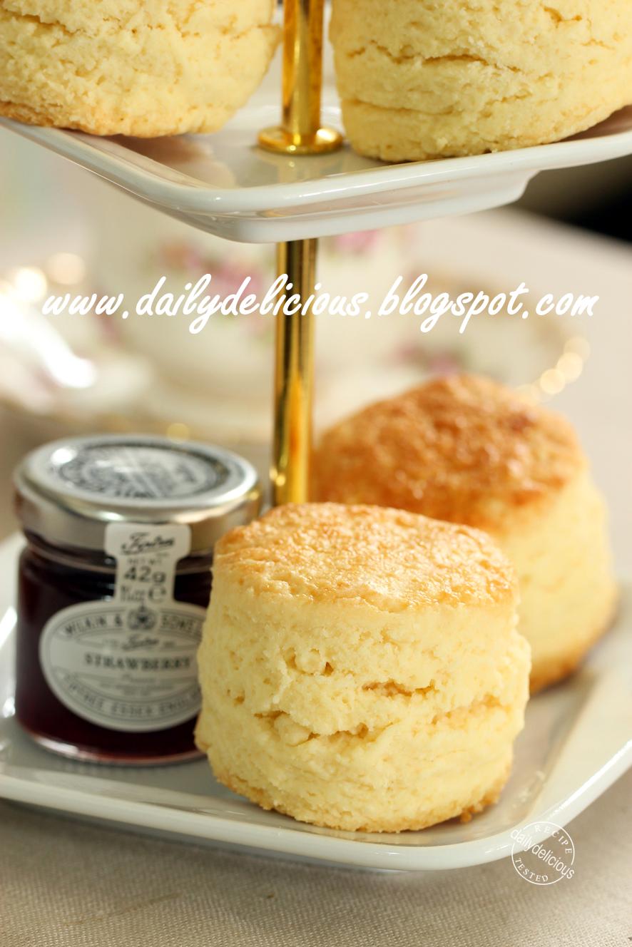 dailydelicious thai: My Own Mission: Real rich scones