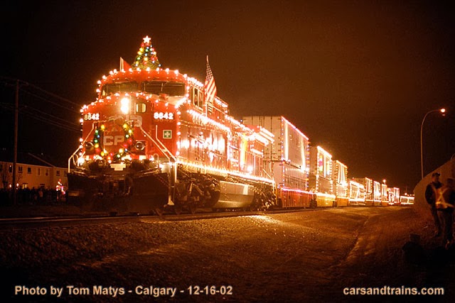 The REC HALL RAILROAD: Christmas Train