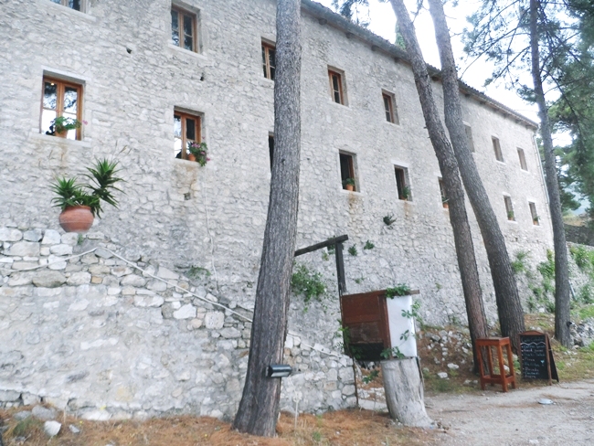 The Castle of Parga (Kastro) | GLAM FAB HAPPY