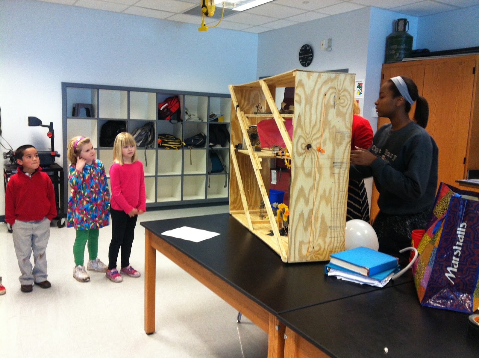 Mrs. Hannah's First Grade Class: Rube Goldberg Machines