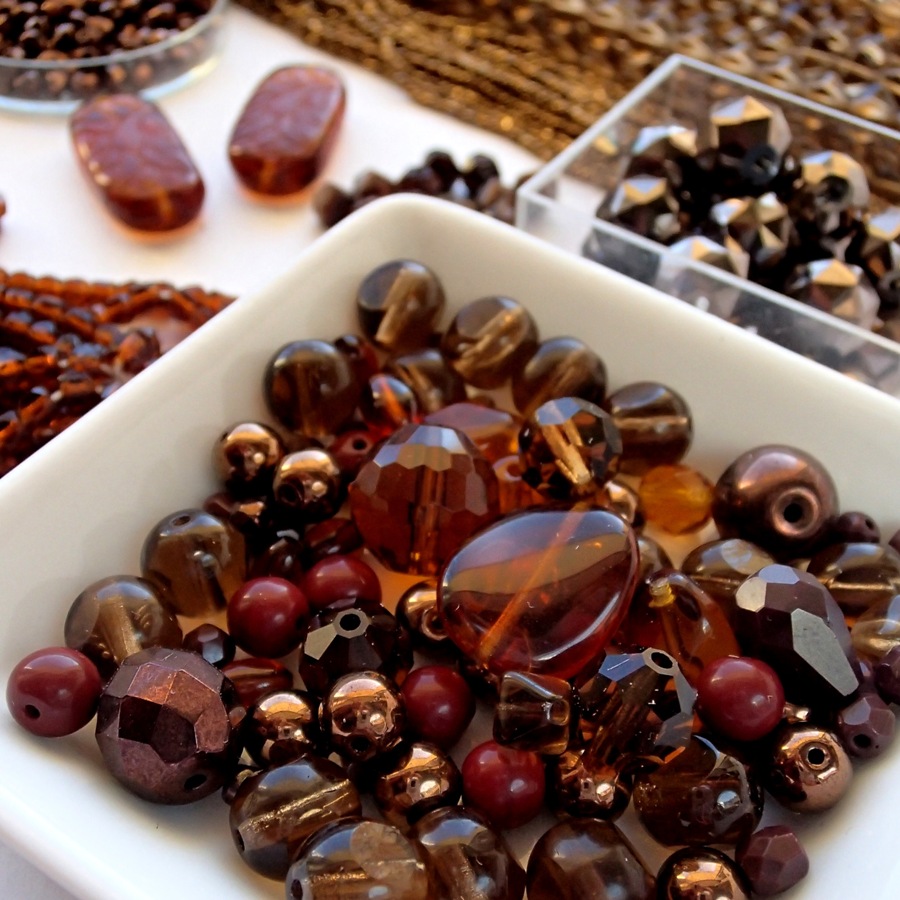 Renaissance of Jewellery: Color Inspiration: Chocolate Brown