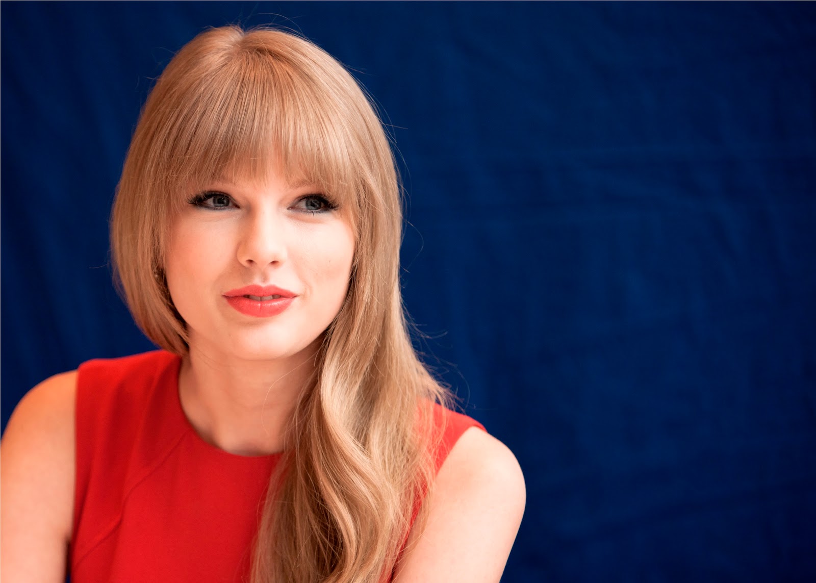 Female Singers: Taylor Swift pictures gallery (27)