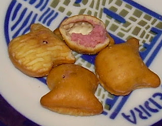 Japanese Snack Reviews: Meiji Pucca Strawberry