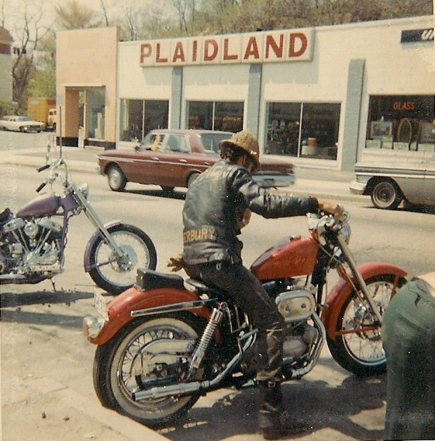 No Brain Crew: OLD AND GOLD - RAT PACK MC